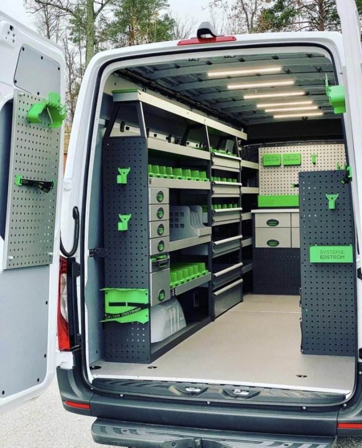 Pojazdné dielne, servisné a montážne vstavby do áut, police, regály a ...